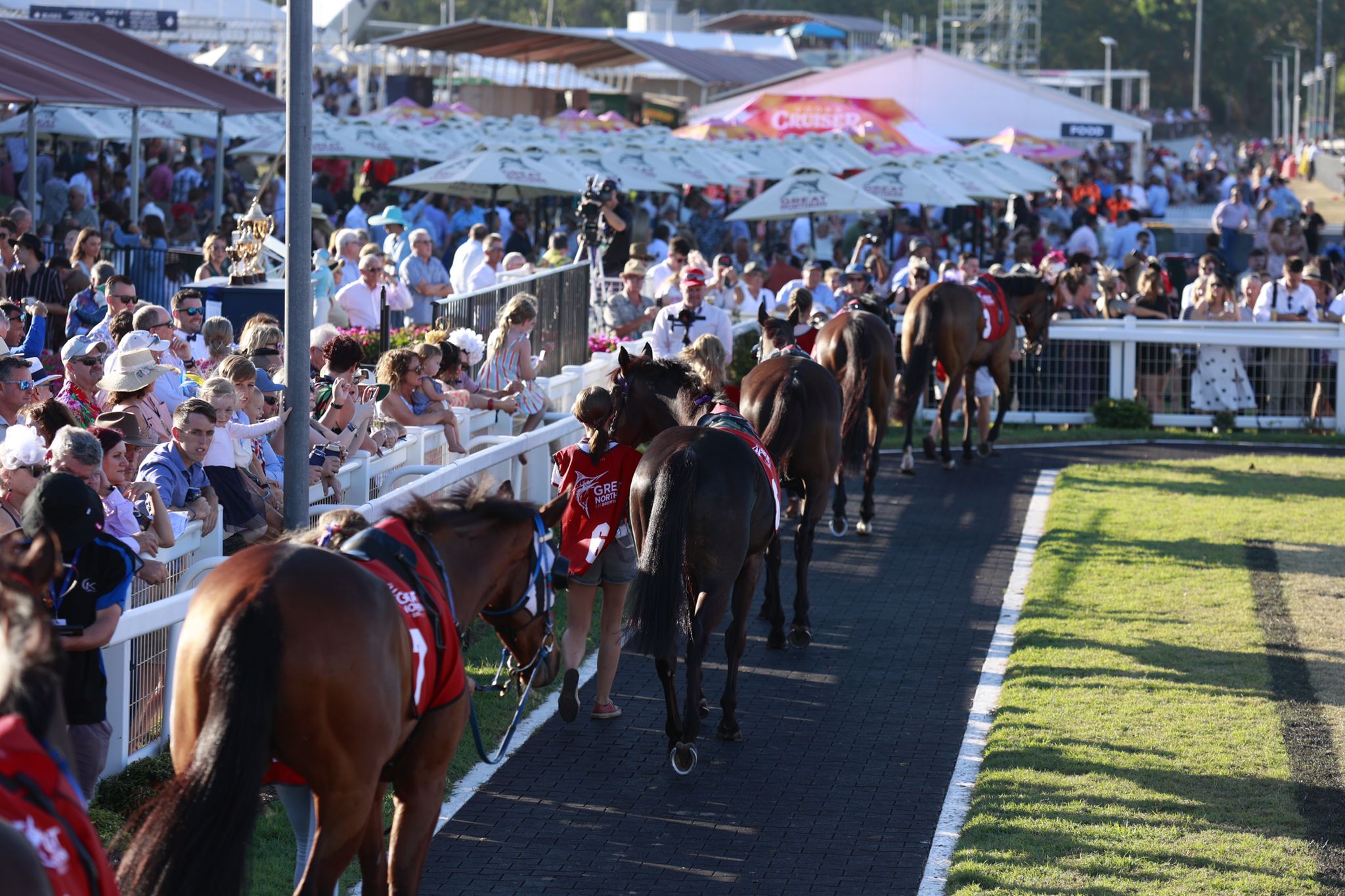 Saturday Racing » Darwin Turf Club